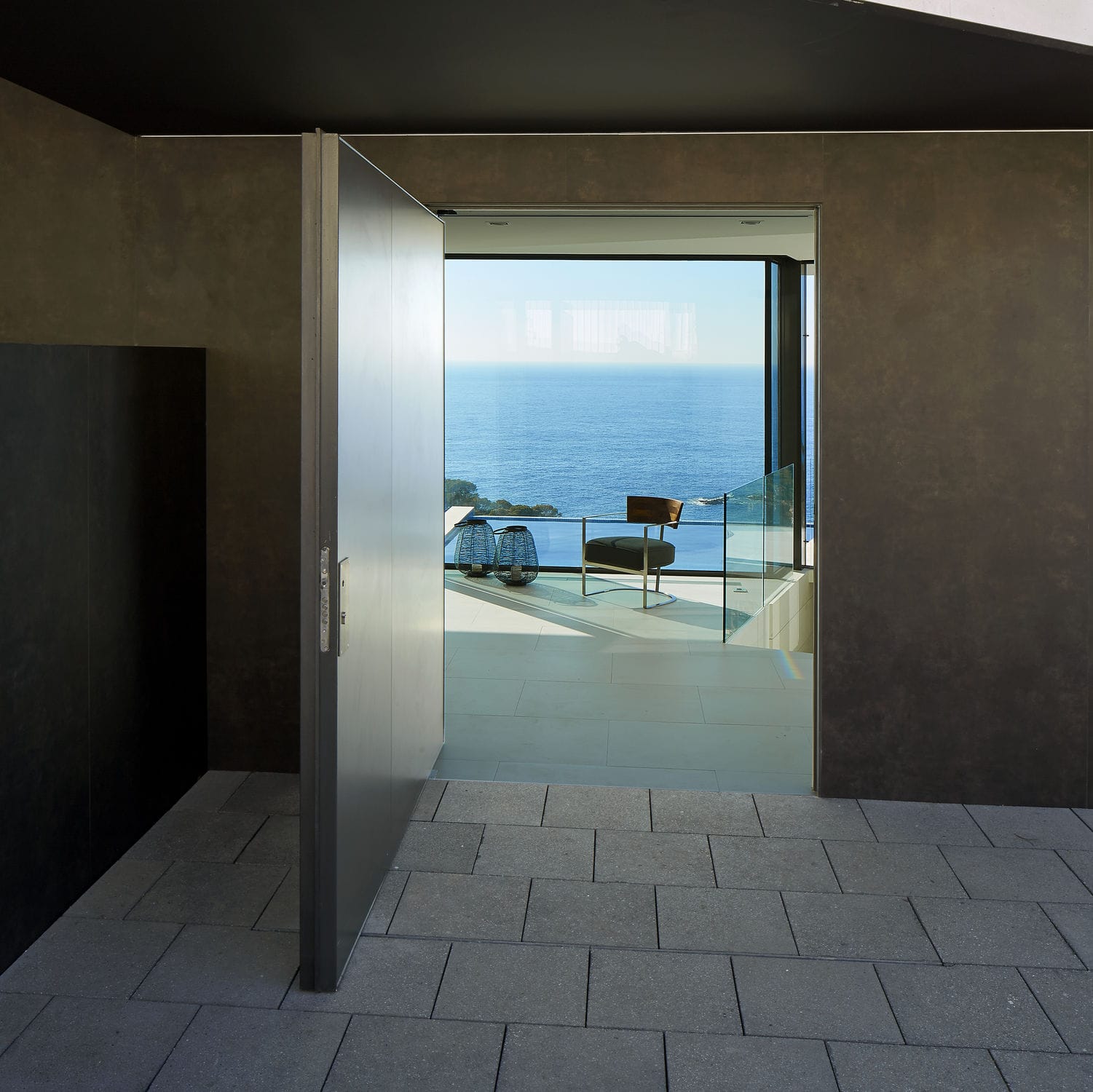 Porcelain stoneware tile - TECHLAM® : VULCANO ROCA - Levantina - smooth ...