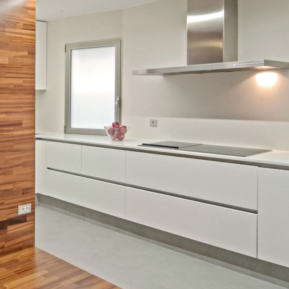 Porcelain stoneware tile - TECHLAM® : BASIC BONE - Levantina - polished ...