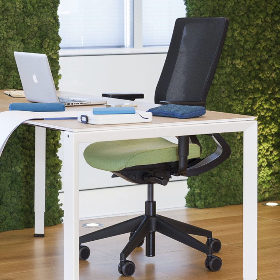 Industrial design chair - PRIME - Ahrend - indoor / plastic / ergonomic