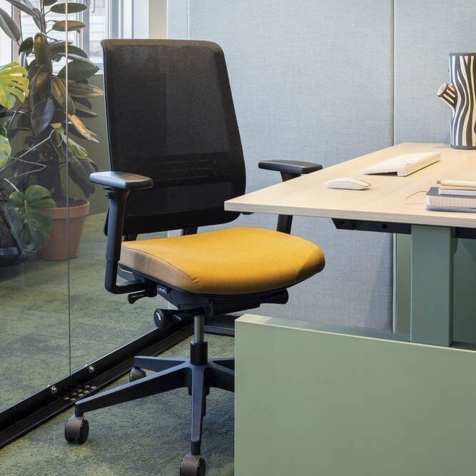 Contemporary chair - EASE - Ahrend - indoor / fabric / aluminium