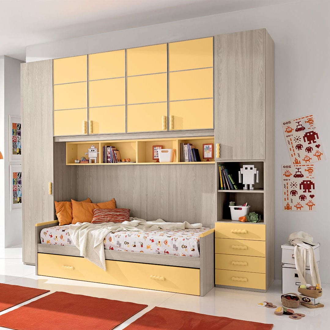 Contemporary wardrobe - CM28 - GIESSEGI - lacquered wood / with swing ...