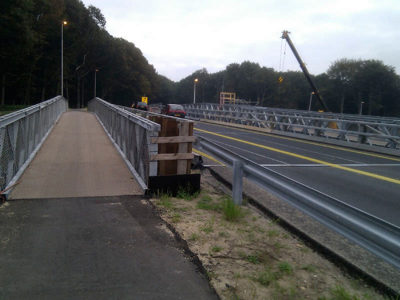 Truss pedestrian bridge - JPB - Janson Bridging - steel / modular ...