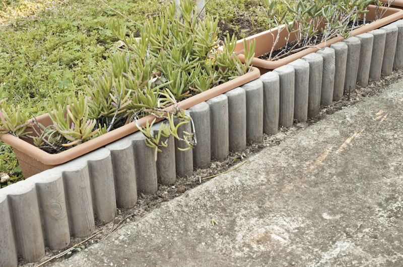 Garden edge - BRASIL - Verniprens - concrete / round