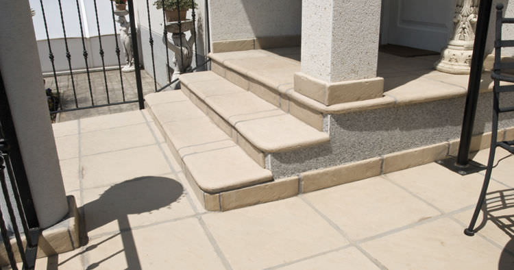 Concrete baseboard - ESCORIAL - Verniprens