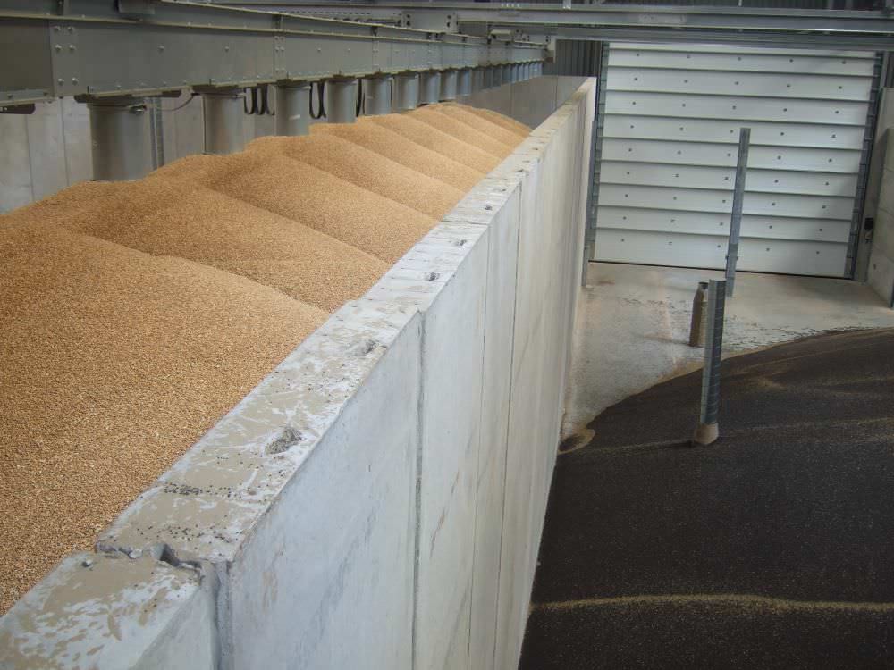 Concrete wall - GRAIN - Thomas Armstrong - prefab