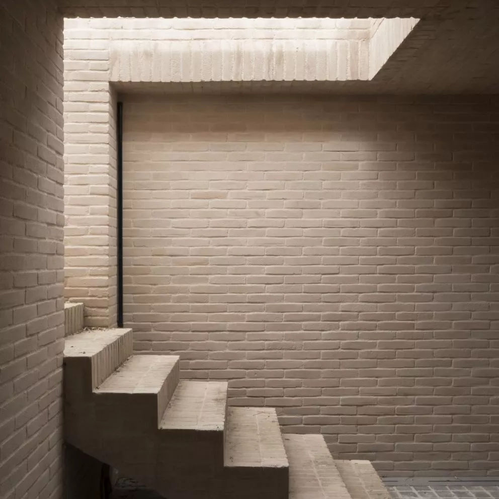 Clay cladding brick - MOULÉE-MAIN - TERREAL - for facade / glued ...