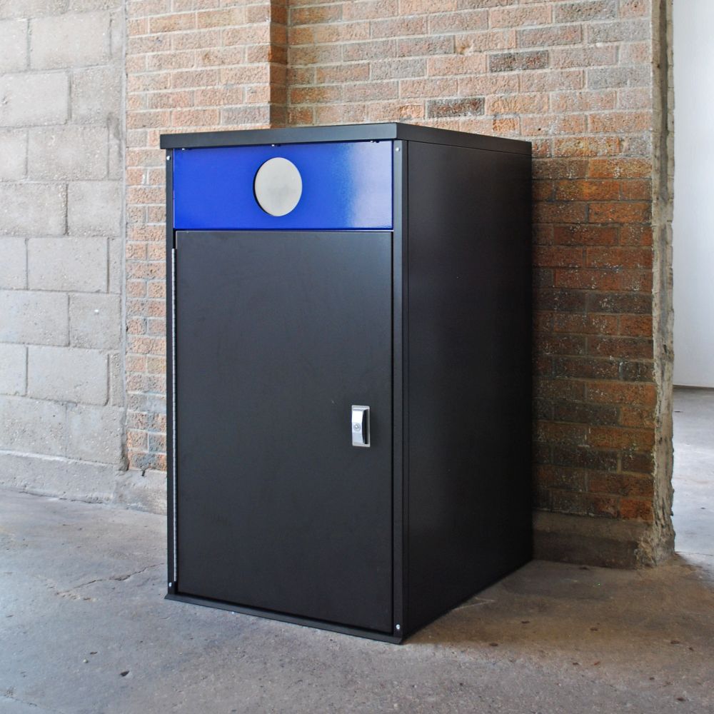 Public trash can - JUNCTION - Madrax/Thomas Steele - powder-coated ...