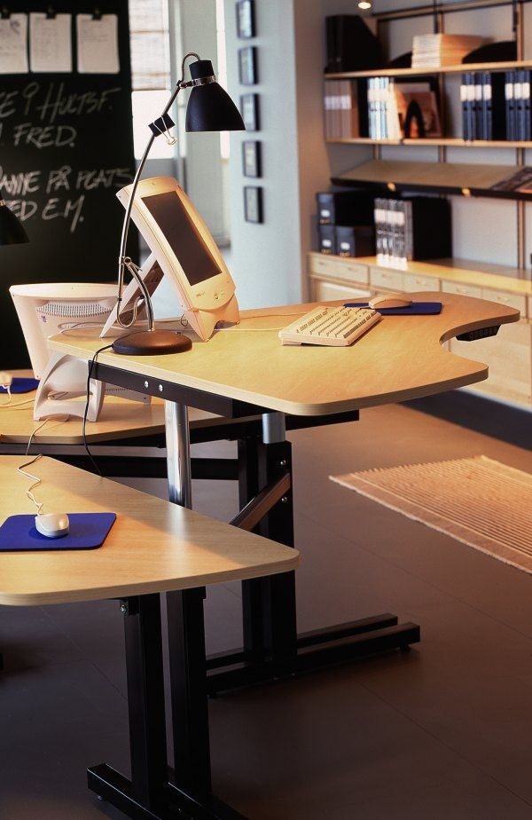 Contemporary desk - 75100 - AB HYLLTEKNIK - aluminum / T-base / height ...