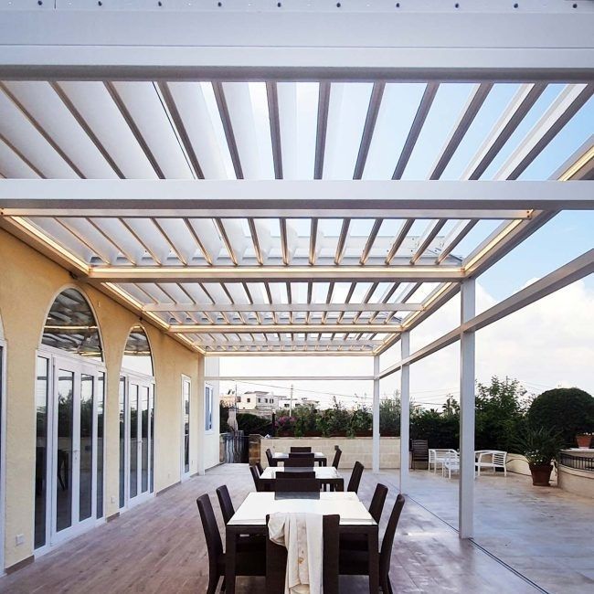 Pergola with mobile slats - SPRECH S.r.l. - self-supporting / wall ...