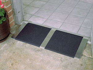 Handicapped access ramp - ALUMINUM - Handi-Ramp - threshold