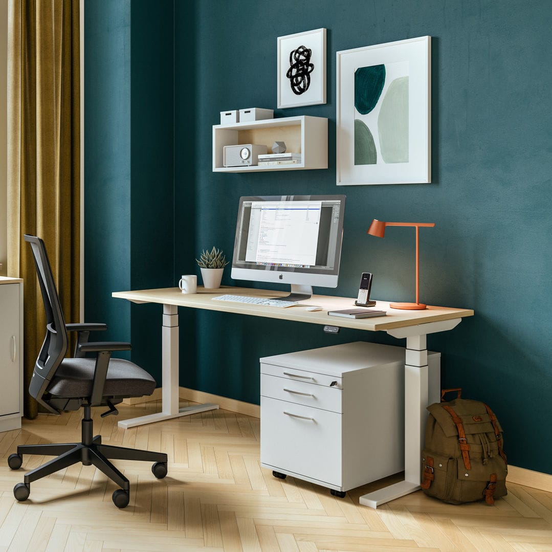 Free-standing desk - ASSMANN BÜROMÖBEL GMBH & CO. KG - individual ...