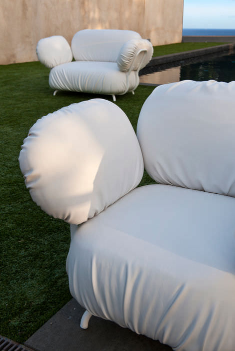 Contemporary armchair - ARUGA - calma - fabric / aluminum / white