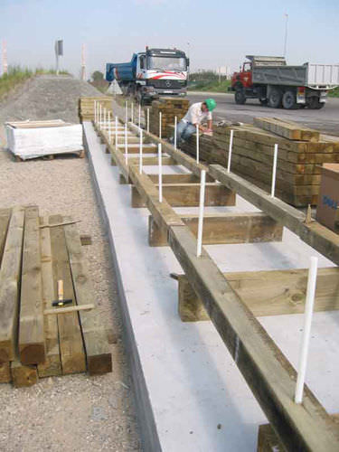 Modular noise barrier - FIBRATER® - Vivalp - wooden / for roads / green