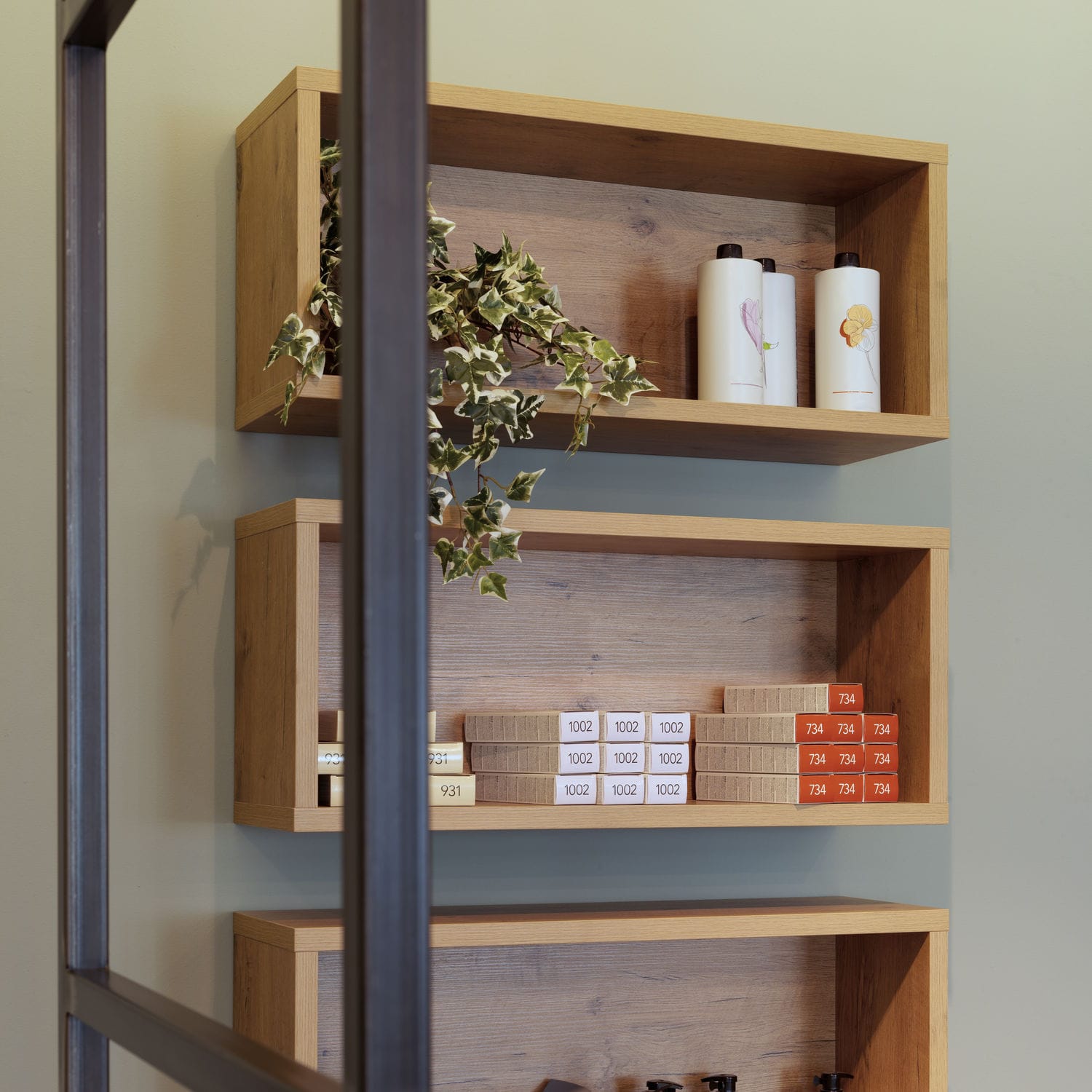 Beauty product display rack - MELROSE - Beauty Star - wall-mounted ...