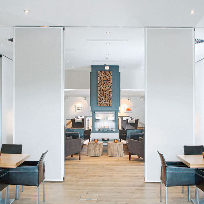 Removable partition - VARIFLEX ACOUSTIC - DORMA Hüppe Raumtrennsysteme ...