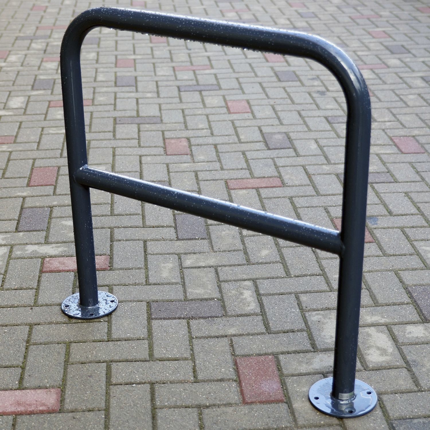 Floor-mounted bike rack - GM16-01 - Darba Spars - secure / for public ...