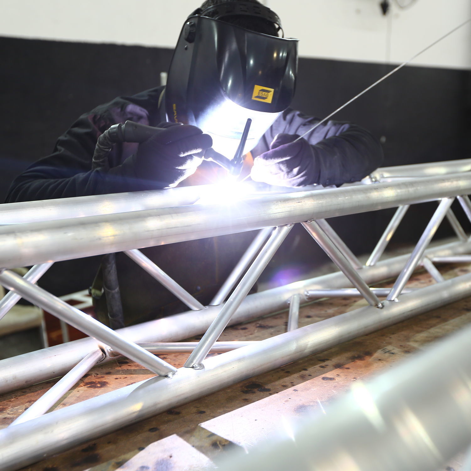 Aluminum metal truss - PESPA ALUMIN