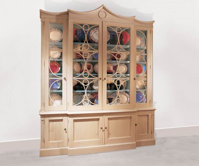 Classic china cabinet - CHERINGTON - William Yeoward - walnut