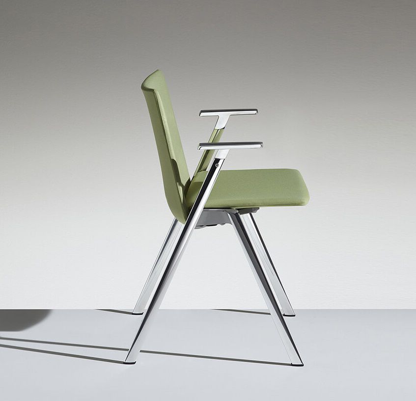 Polyurethane conference chair - HL3 - Lamm srl - aluminum base ...