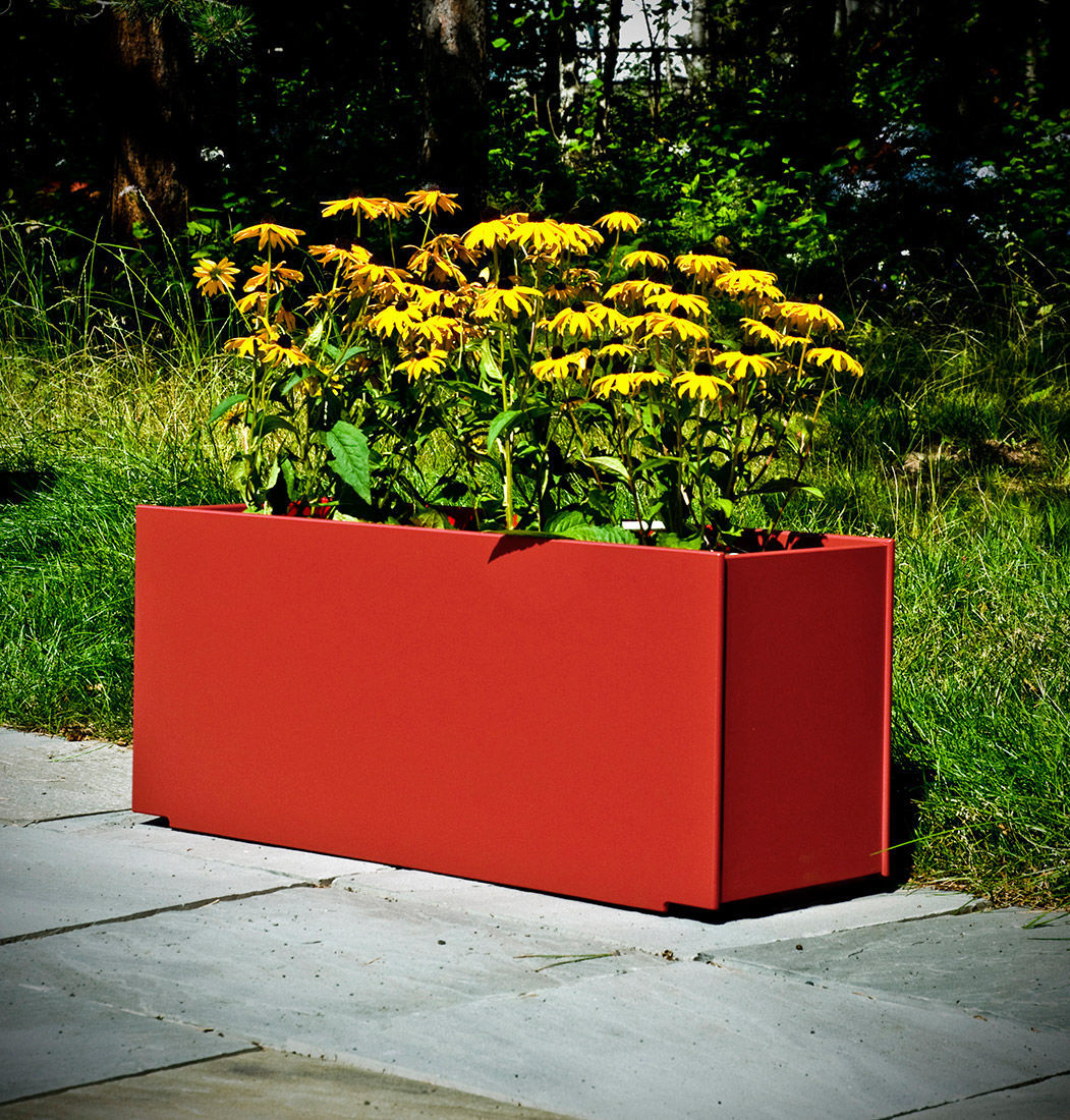 High-density polyethylene (HDPE) planter - MONDO PLANTER - Loll Designs ...