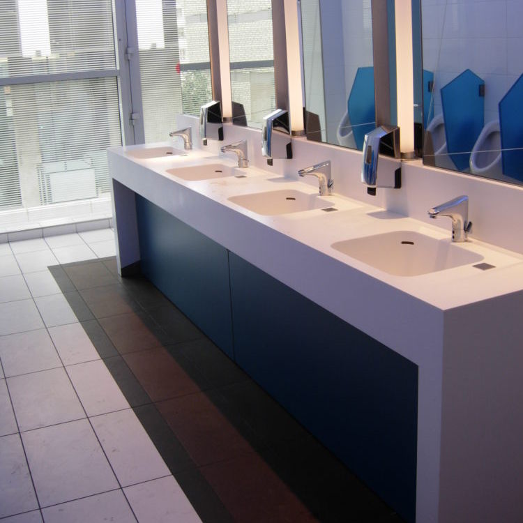 Built-in washbasin - IMAGE 02 - IMAGE - Corian® / with mixer tap / multiple