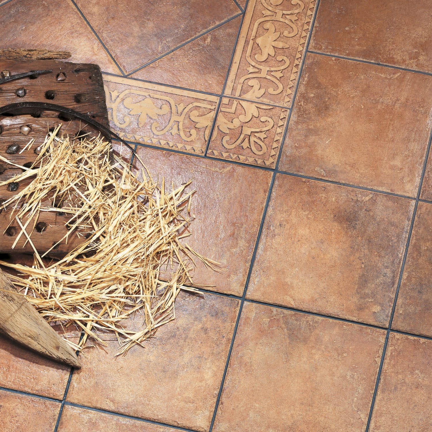 Porcelain stoneware tile - HUESCA - Azulev - polished / indoor / floor