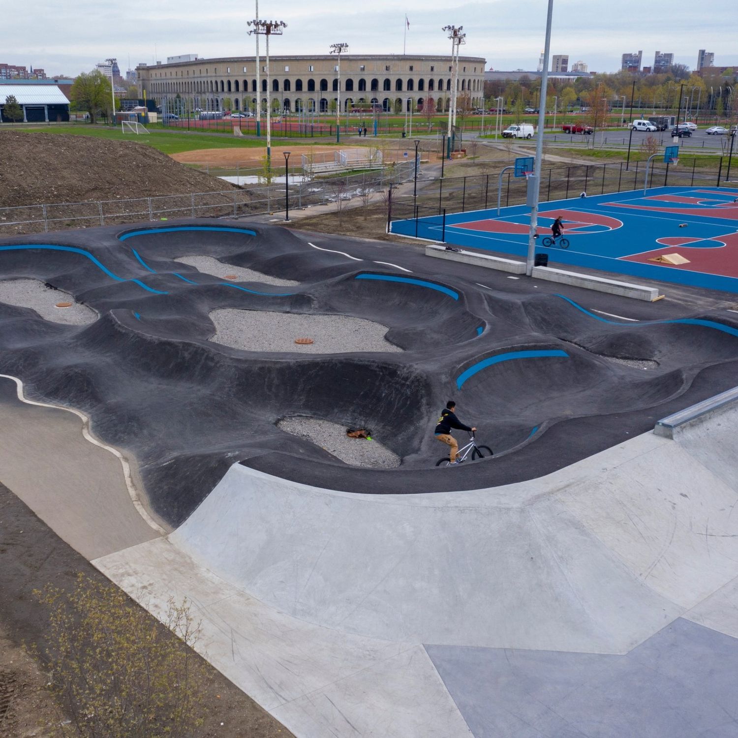 Skatepark pumptrack - BOSTON, MA - World Skate Parks - asphalt
