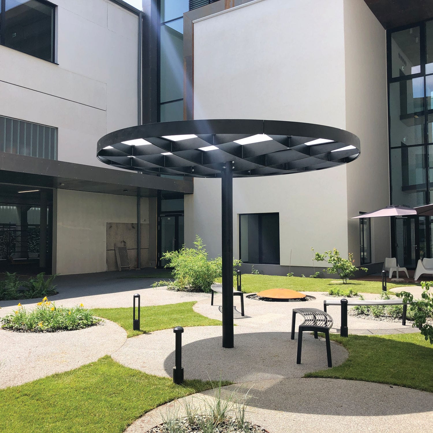 Public space multi-function shelter - PIN - mmcité street furniture