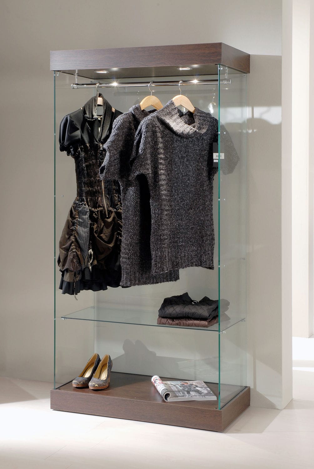 Contemporary display case - 131/SA - Italvetrine - tempered glass ...