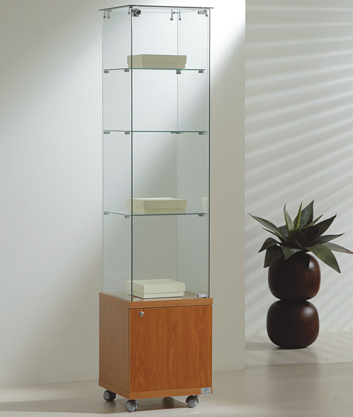 Contemporary display case - 4/18M - Italvetrine - freestanding ...