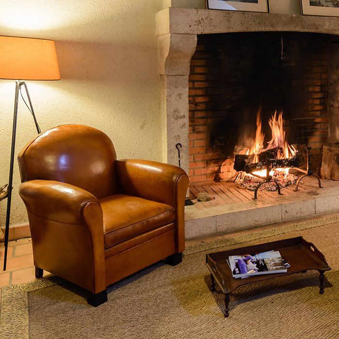 Traditional club chair - Opéra - ClubSpirit - leather / beech / handmade