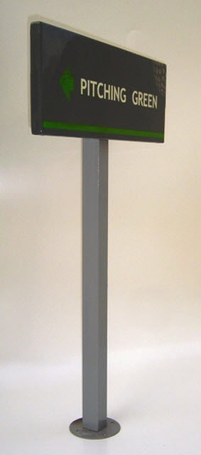 Floor-mounted signboard - PDP02 - Signo - steel / orientation