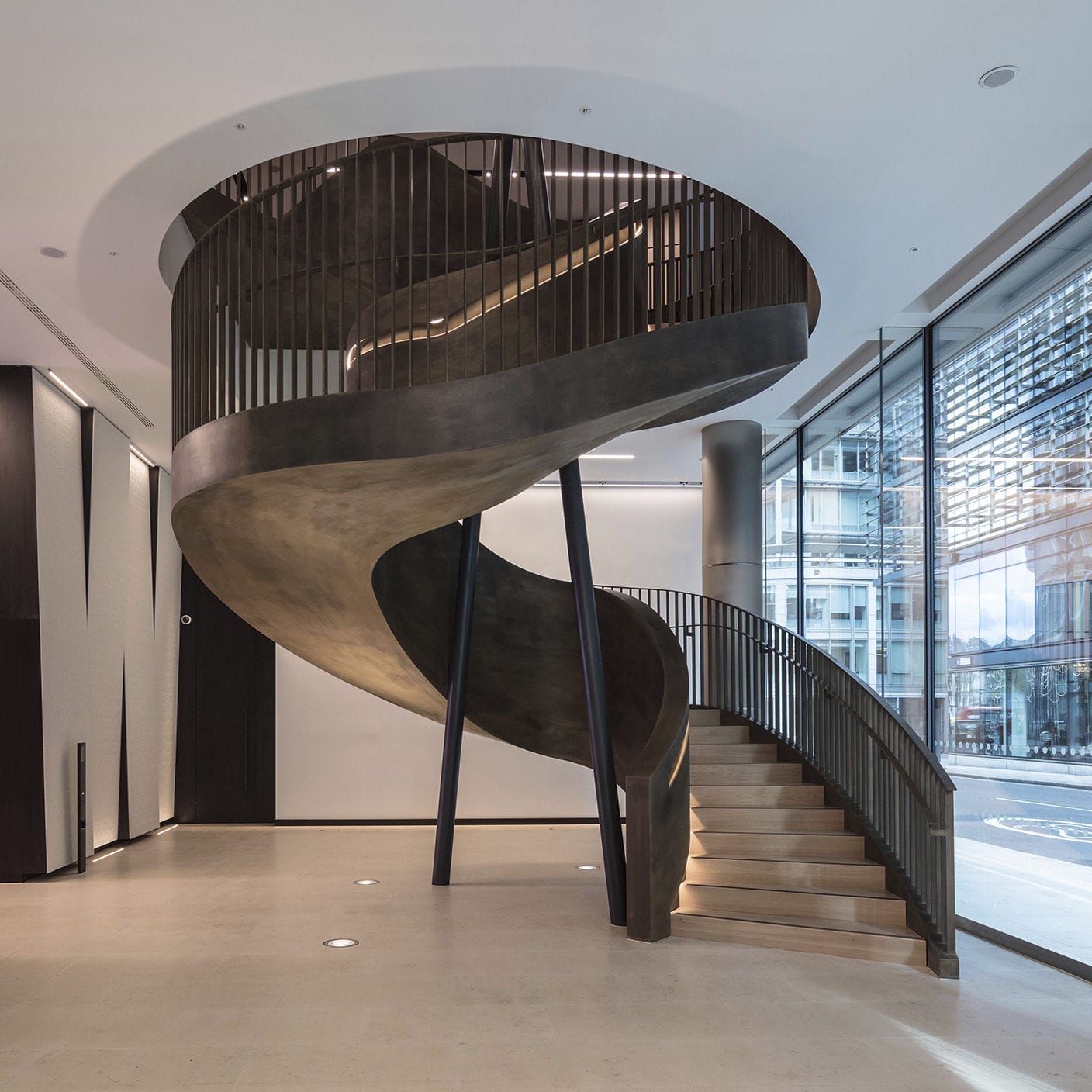 High-end staircase - BIRD & BIRD, LONDON - EeStairs - helical / wooden ...