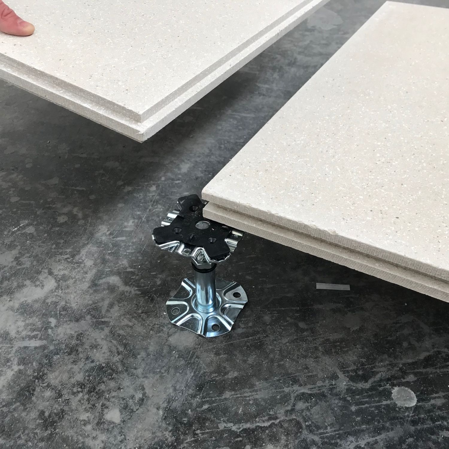 Calcium sulfate raised access floor - TONGUE & GROOVE - PETRAL - high ...