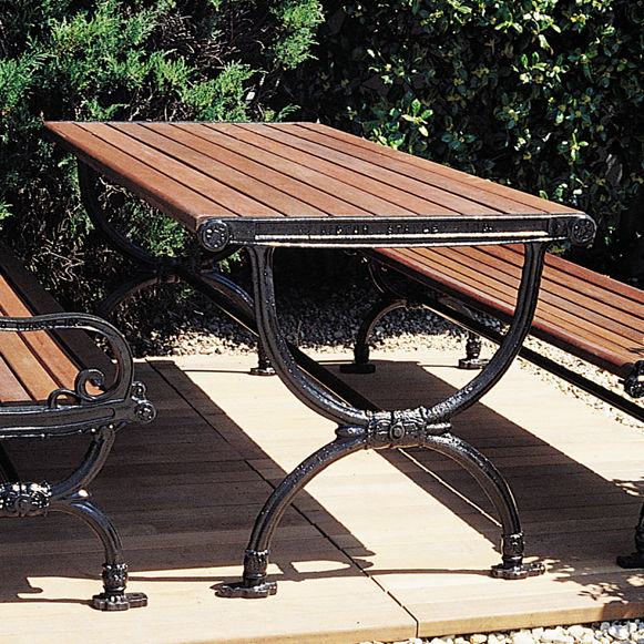 Traditional table - C-9 - Victor Stanley - iron / iron base / rectangular