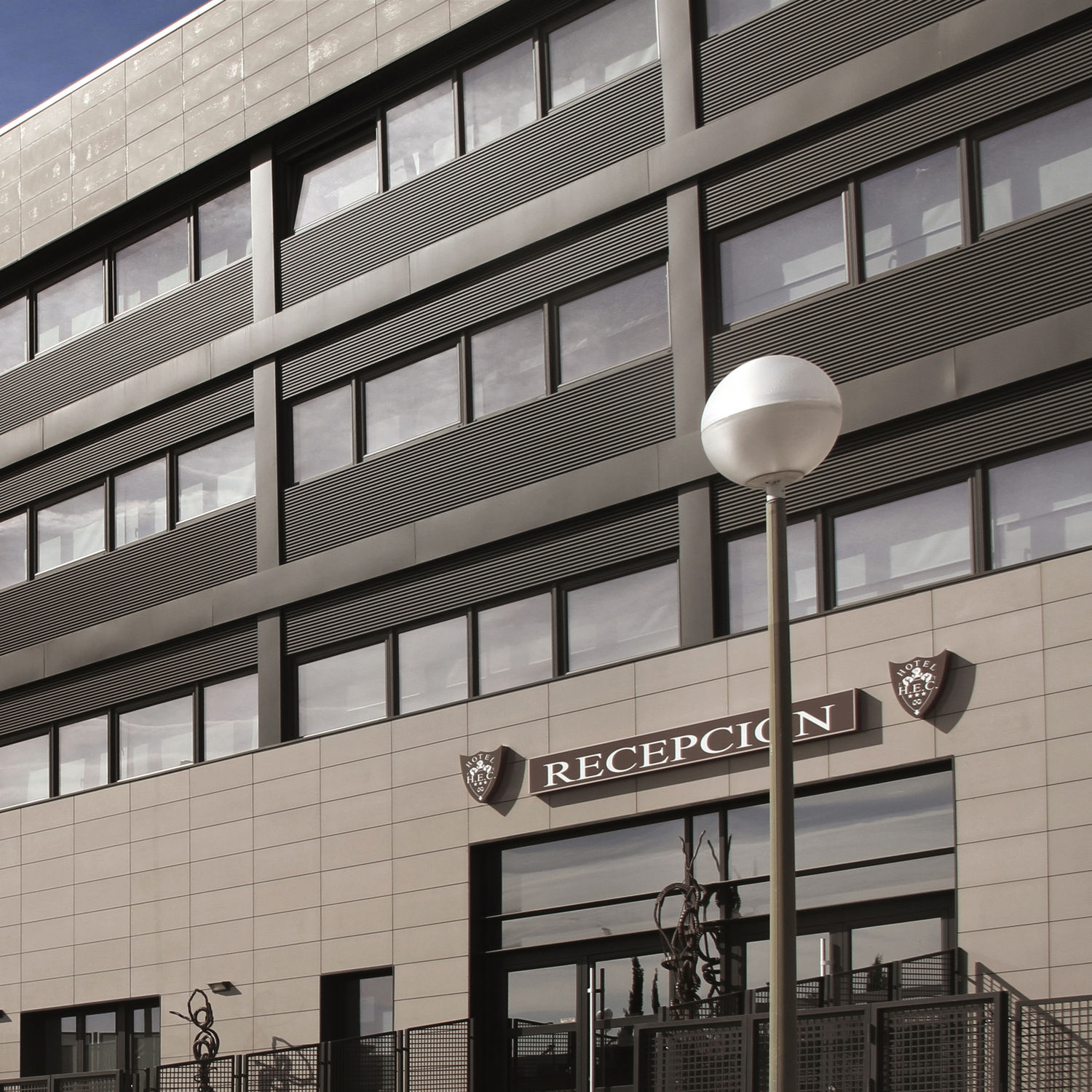 Panel cladding - FRONTEK : TITANIA - Greco Gres - ceramic / polished ...