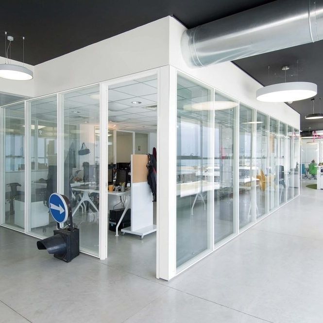 Removable partition - AREAPLAN SPAZIO - Frezza - fixed / sliding / with ...