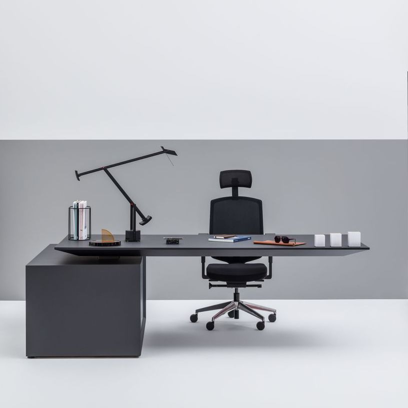 Executive desk - GRAVITY - MDD - contemporary / wooden / with shelf
