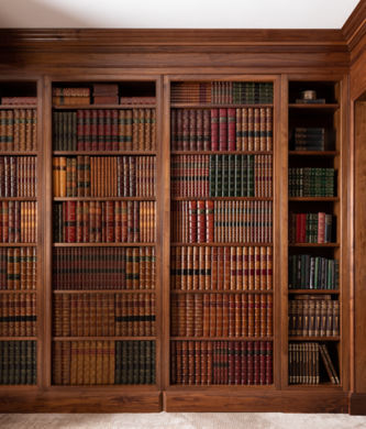 Room divider bookcase - METRO DECO - Clive Christian - floor-to-ceiling ...