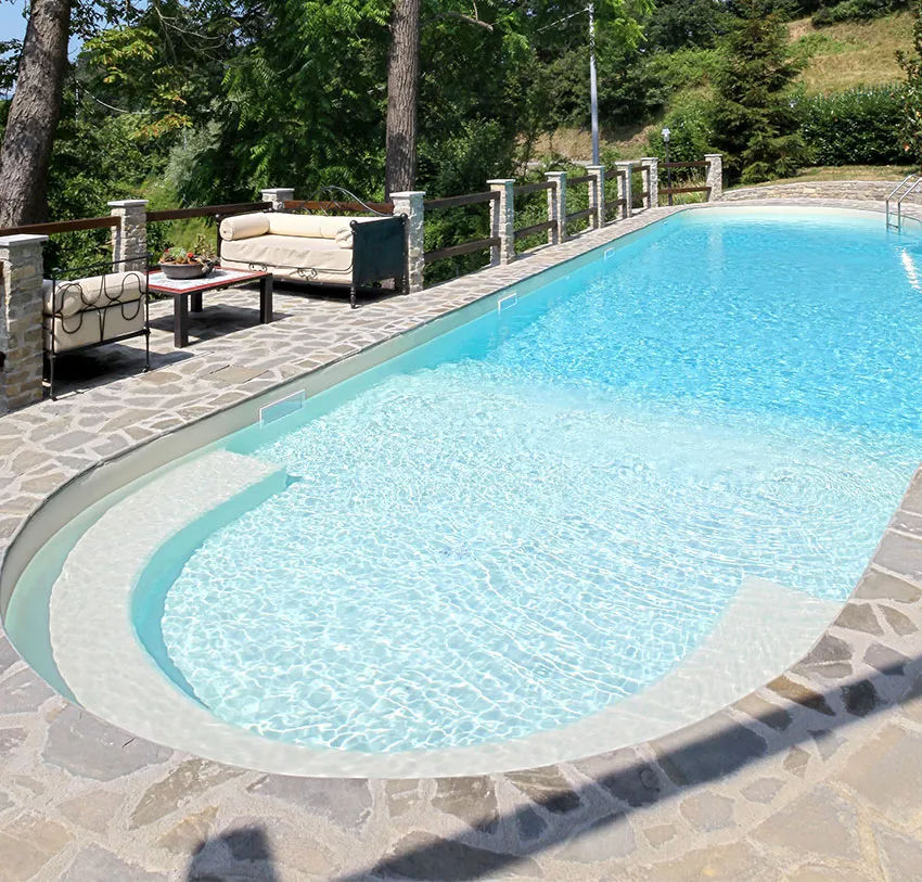 Custom swimming pool - Seabeach - Piscine Acquaform - integrated coping ...