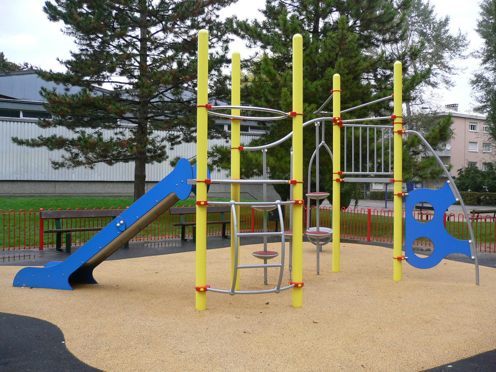 Playground structure - ATOLL : CENTAURE - Transalp - public / EPDM ...