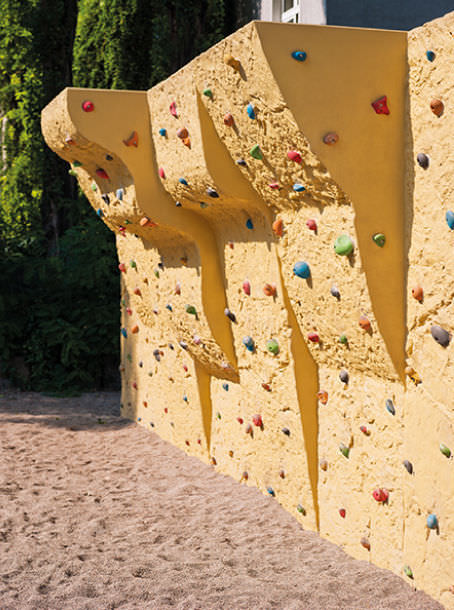 Playground climbing wall - B02 - Transalp