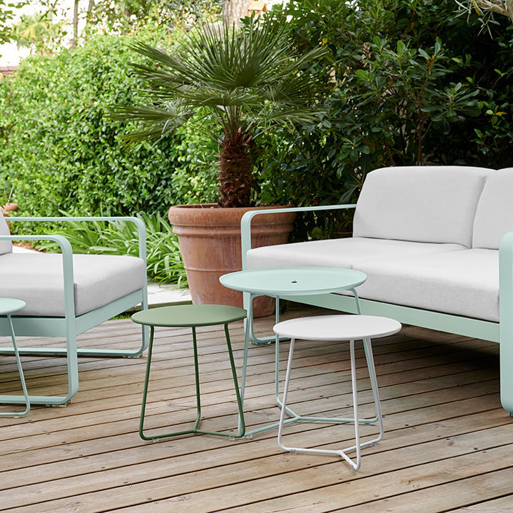 Contemporary side table - COCOTTE - FERMOB - sheet steel / wire / steel ...