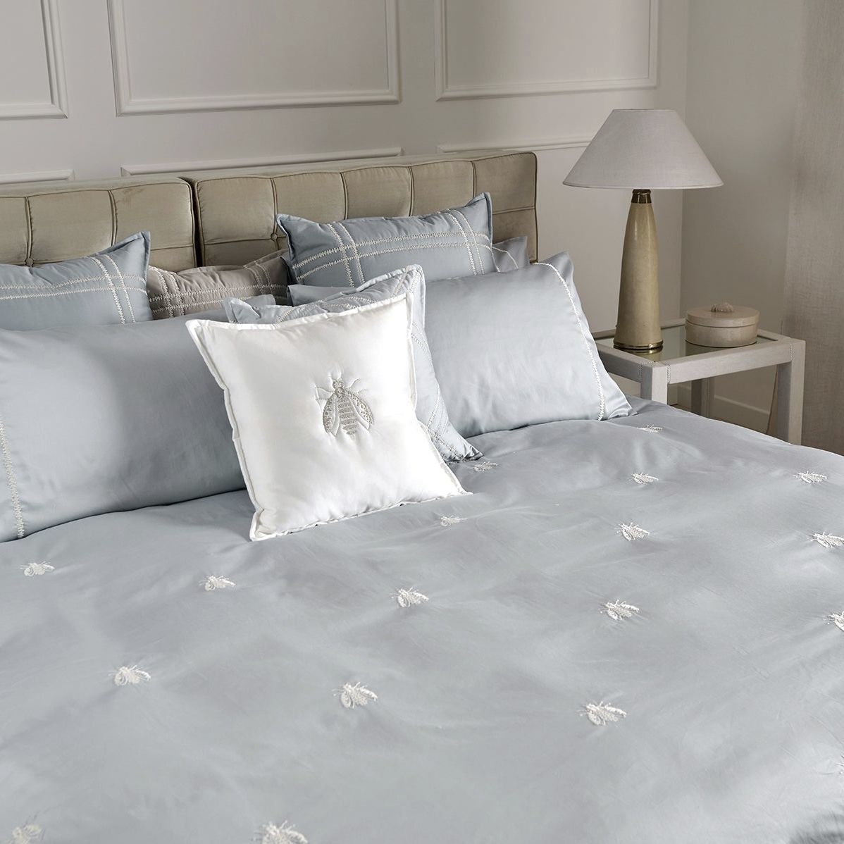 Cotton duvet cover - COUTURE D’ART RICAMO API - MASTRO RAPHAEL - satin ...