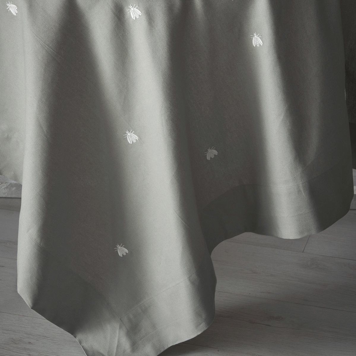 Cotton tablecloth - RICAMO ALLOVER API - MASTRO RAPHAEL - commercial