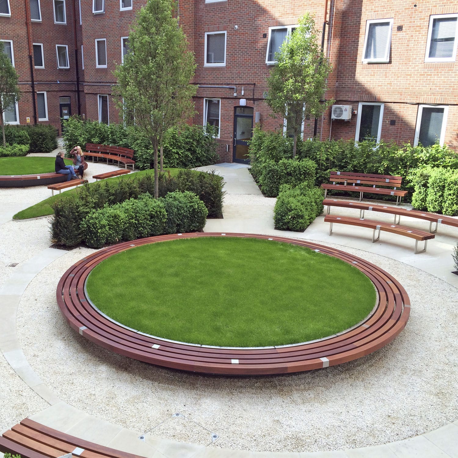 Contemporary garden bench - GUY’S & ST THOMAS’, LONDON - Factory Street ...