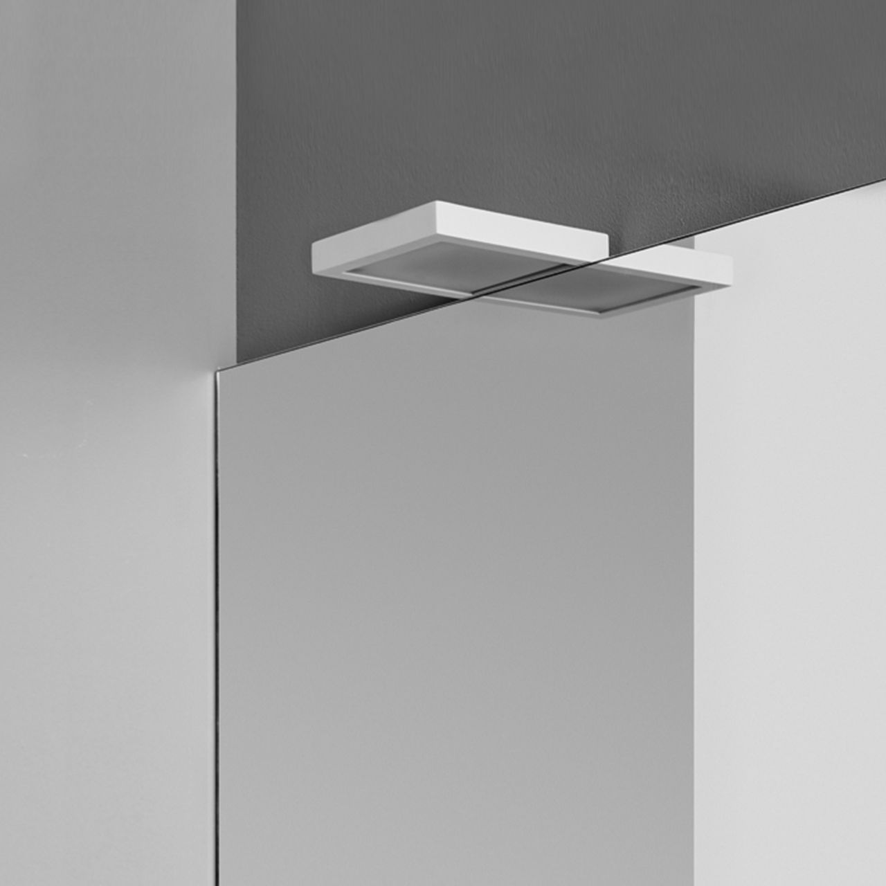 Contemporary wall light - Rexa Design - indoor / metal / square