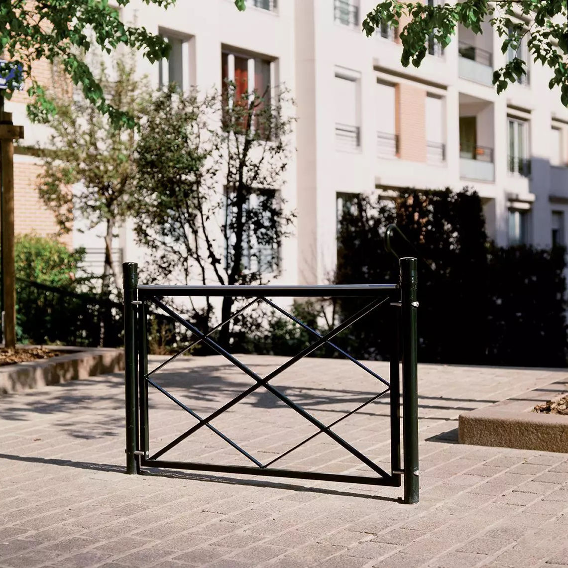 Protective barrier - VESTA V3 - Concept Urbain - fixed / removable ...