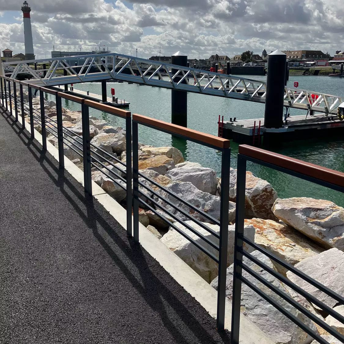 Protective barrier - SOHA - Concept Urbain - fixed / steel / lacquered ...