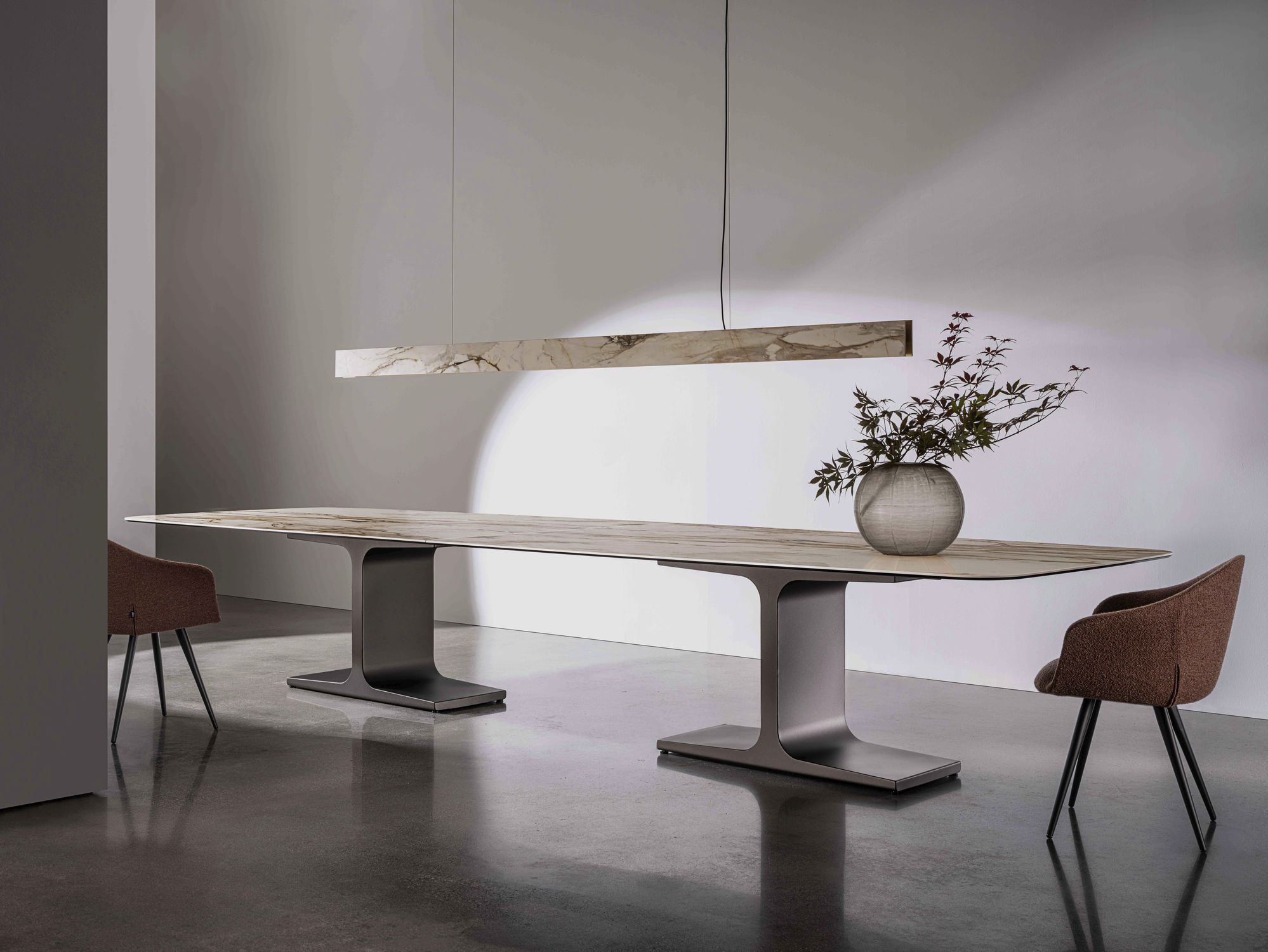 Contemporary dining table - Palace Maxi - Sovet Italia - wooden / glass / ceramic